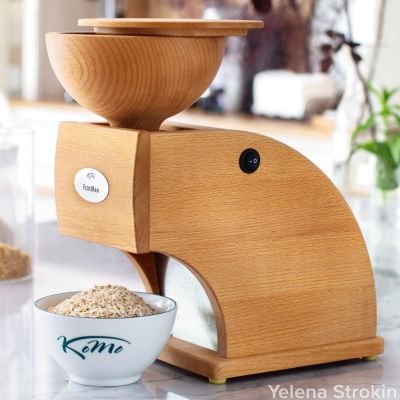 KoMo FlocMan electric oat/grain flaker at PHG