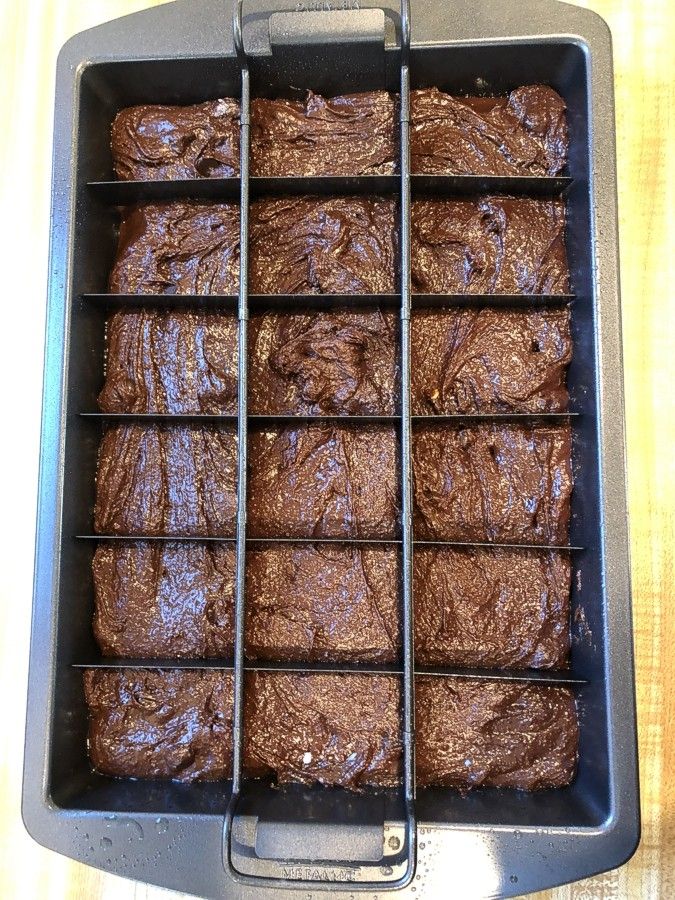 Slice Solutions Brownie Pan: Quality, value and service at PHG